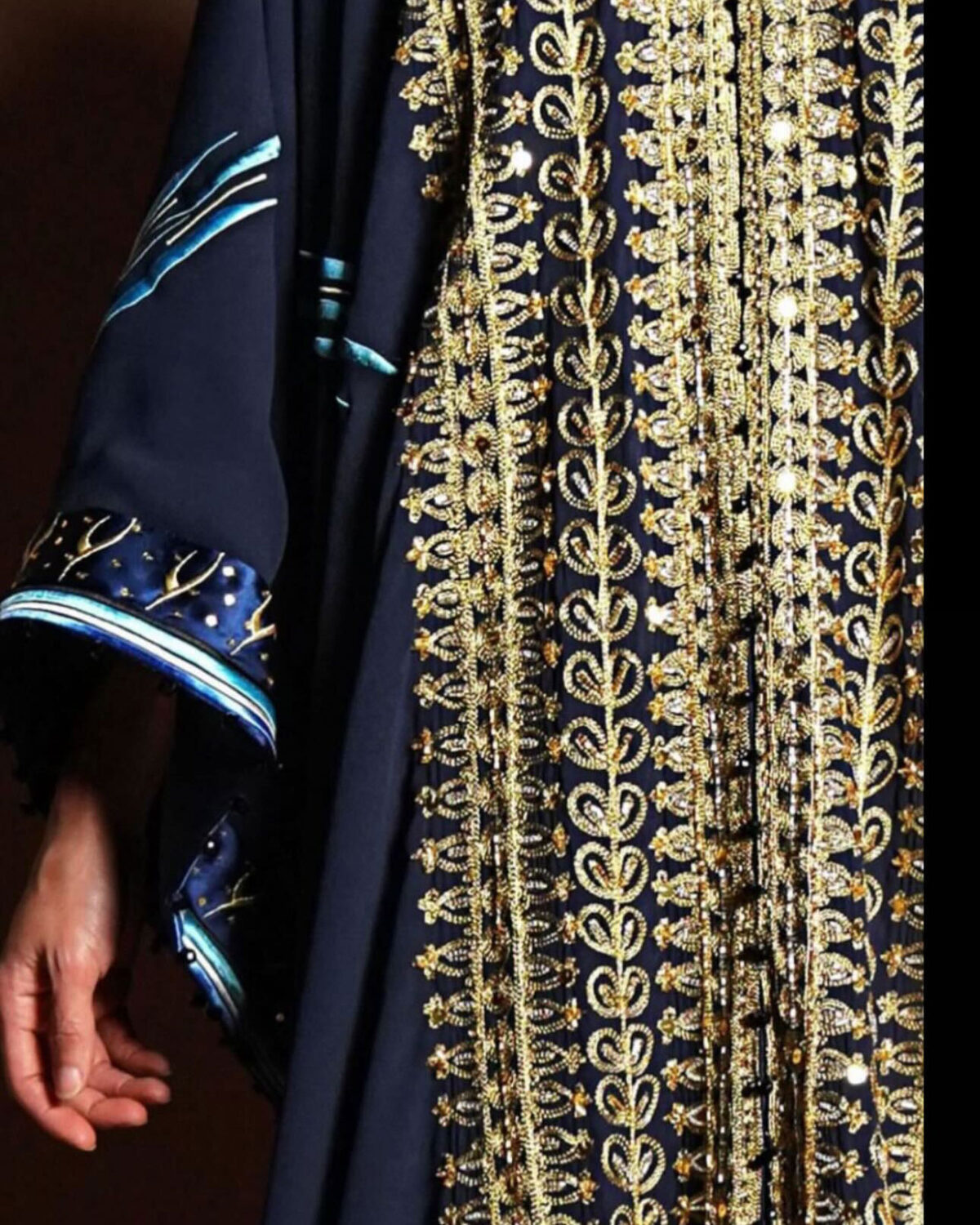 Muhra Designs Thoub for Kuwait Airways – 2:48AM – Entertaining Kuwait ...