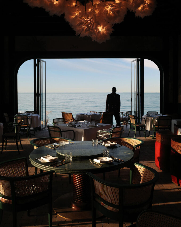 2:48AM – Entertaining Kuwait since 2003